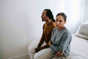 What Is Trauma Bonding? Common Signs to Look Out For - Ocean View ...